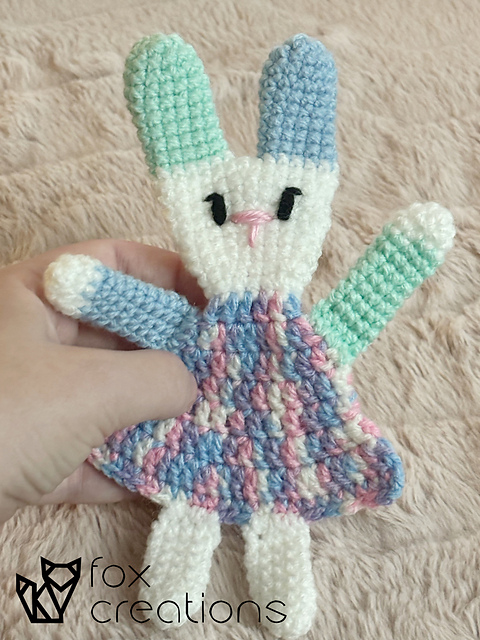 Ravelry: Flat Ragdoll Bunny pattern by Monica Fox