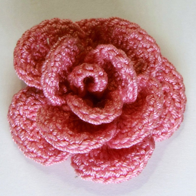 Ravelry: Realistic 12 Petal Rose pattern by Beth Herman