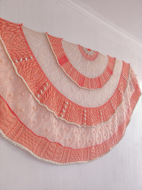 Ravelry: Fairycore Shawl pattern by Fran López