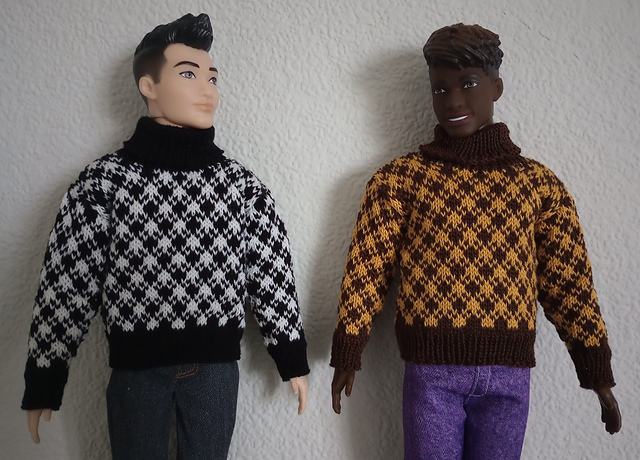 Ravelry: 1:6th scale Quentin Sweater pattern by Frances Powell
