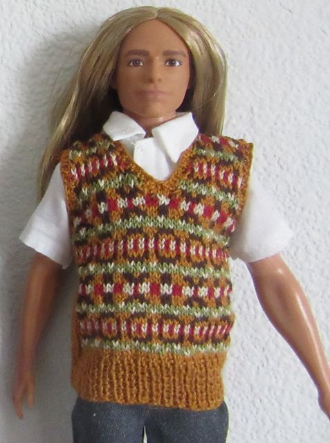 Ravelry: 1:6th Scale Thomas Slipover pattern by Frances Powell