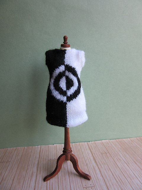 Ravelry: 1:12th scale Ladies Target dress pattern by Frances Powell