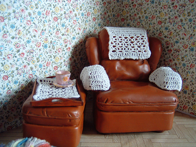 Ravelry: 1:12th scale chair backs pattern by Frances Powell