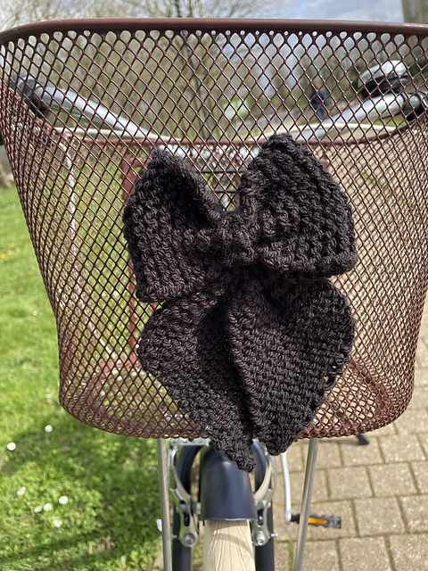 Ravelry: Lima Bow Tie pattern by Marine