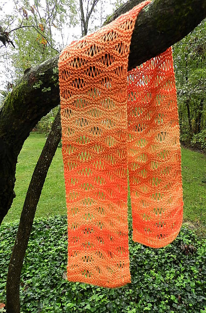Ravelry: FrettyBetty's Drop Stitch Scarf