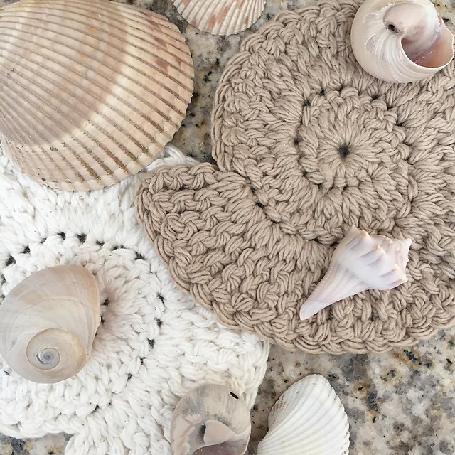 Ravelry: mollykmade's Seashell Coasters