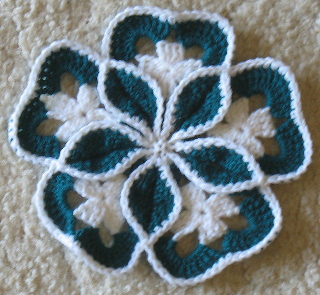 Ravelry: Frit's Holiday Starburst Hotpad Collection