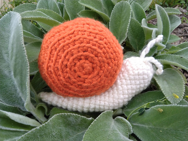 Ravelry: Squishy Snail Amigurumi pattern by Ellen Aria