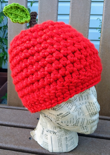 Ravelry: Quick Apple Beanie pattern by Ellen Aria
