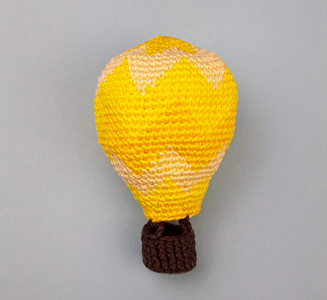Ravelry: Zig Zag hot air balloon pattern by Markéta Mohler