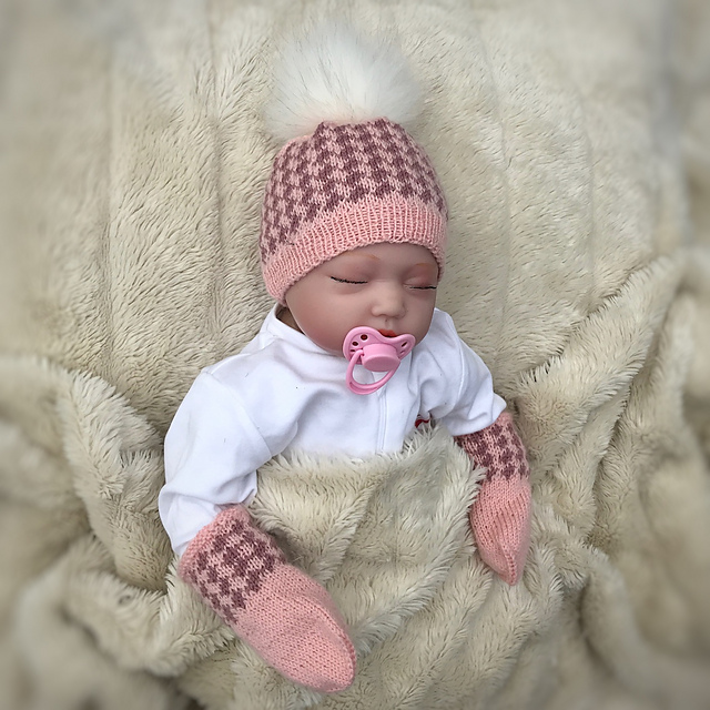 Ravelry: Høstdrøm pattern by Alice Olsen Skjønberg