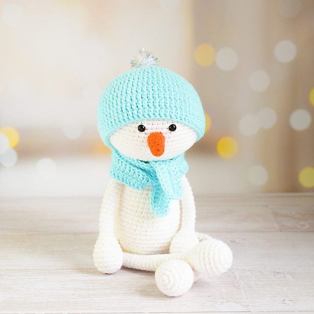 Ravelry: Snowman with Long Legs pattern by Hanna