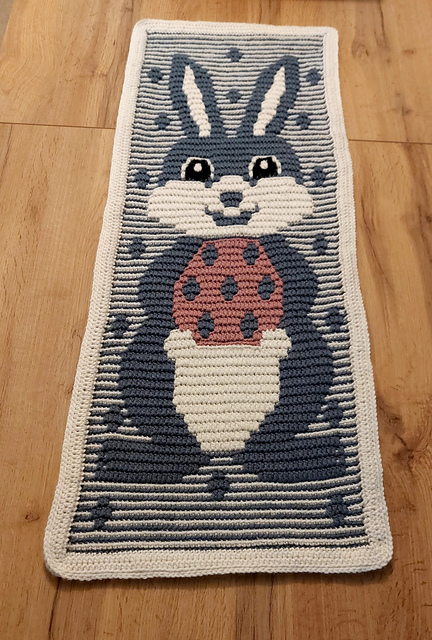 Ravelry: Easter Bunny table runner pattern by Pam Robertson