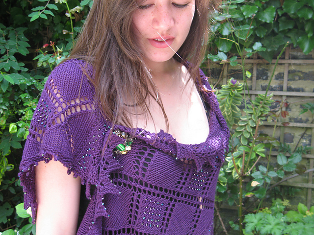 Ravelry: Clarissa Scarf pattern by Louisa Harding