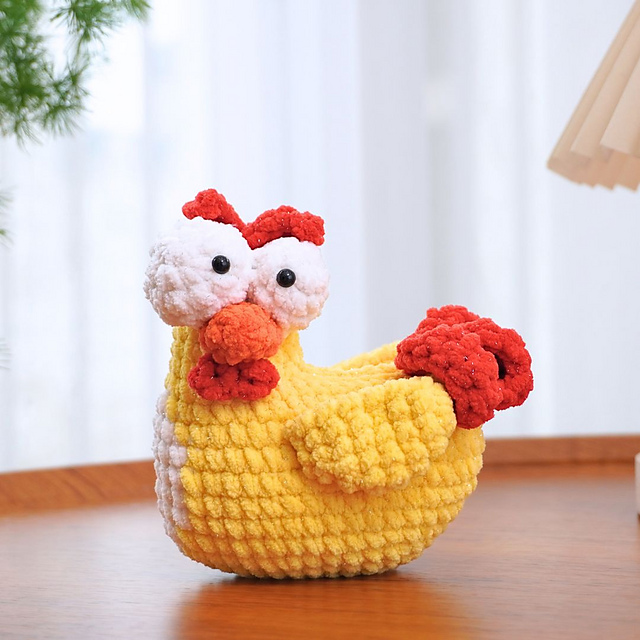 Ravelry: Bulging Eye Chick pattern by FuzzyBug Angela