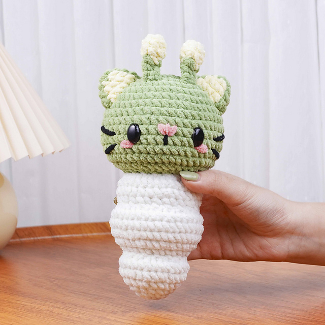 Ravelry: Cocoon Cat pattern by FuzzyBug Angela