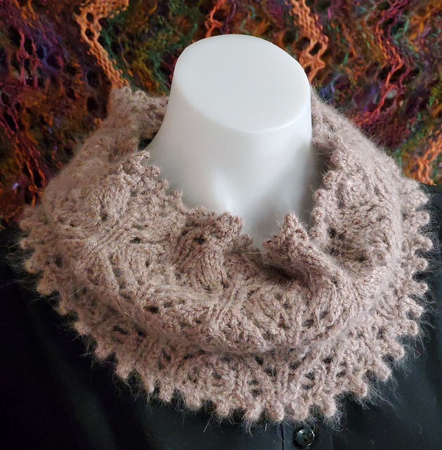 Ravelry: Blooming Lace Cowl pattern by Tammy Vaughn