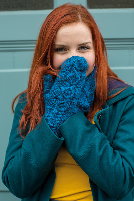 Ravelry: Lerryn Mittens pattern by Rachel Coopey