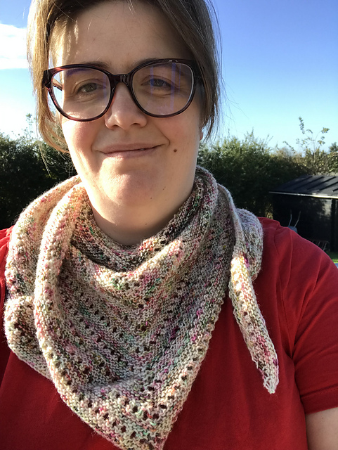 Ravelry: Enghaven scarf pattern by Garnkøbing af Mette Marie Kokholm