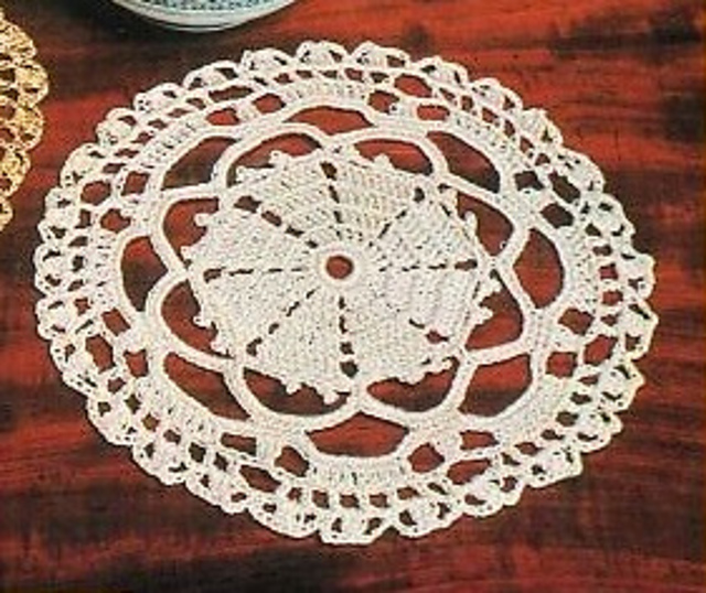 Ravelry: Small mat pattern by Twilleys of Stamford