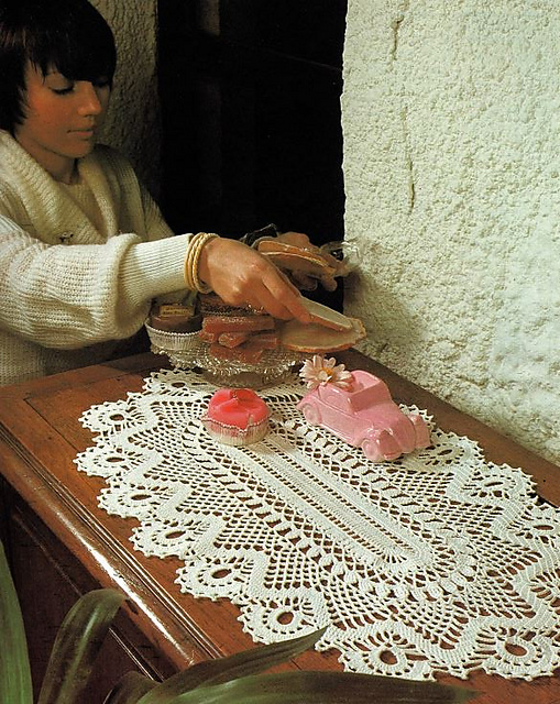 Ravelry: Oval chest cloth pattern by Les Editions de Saxe