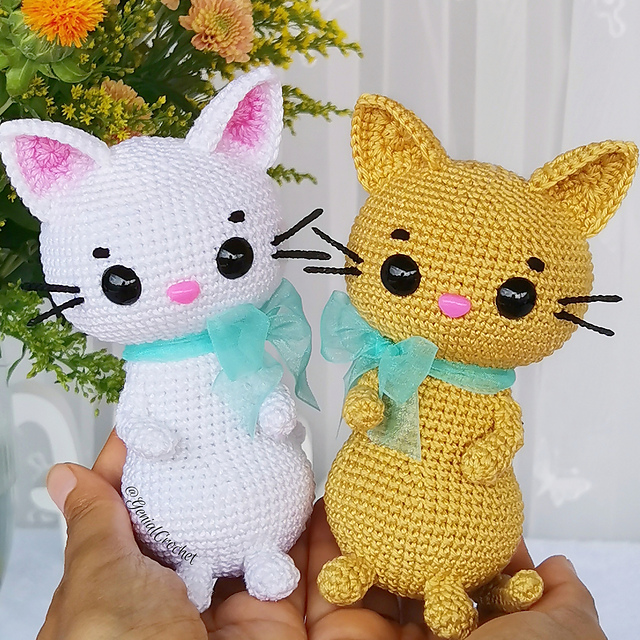 Ravelry: Miau Kitty pattern by Sandra Tsotsoriya