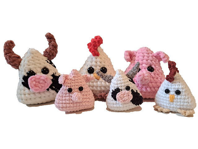 Ravelry: Triangle Animals pattern by Kate Gerrits