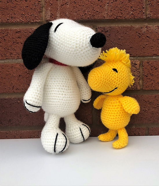 Ravelry: Snoopy and Woodstock pattern by Teenie Crochets
