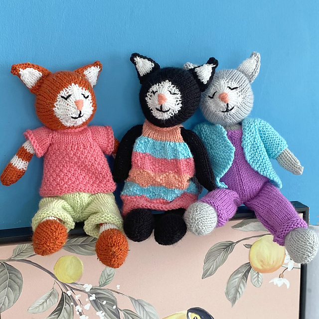 Ravelry: Mog The Happy Cat pattern by Addy Whitfield