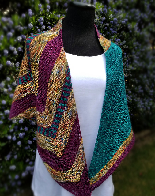 Ravelry: Sea Glass Beach pattern by Maria Do Souto