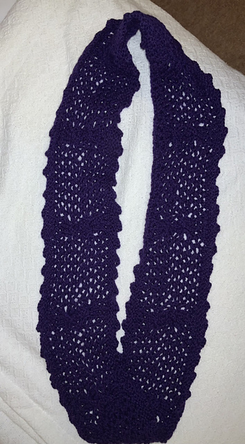 Ravelry: Luxe Möbius Scarf pattern by Sarah-Hope Parmeter