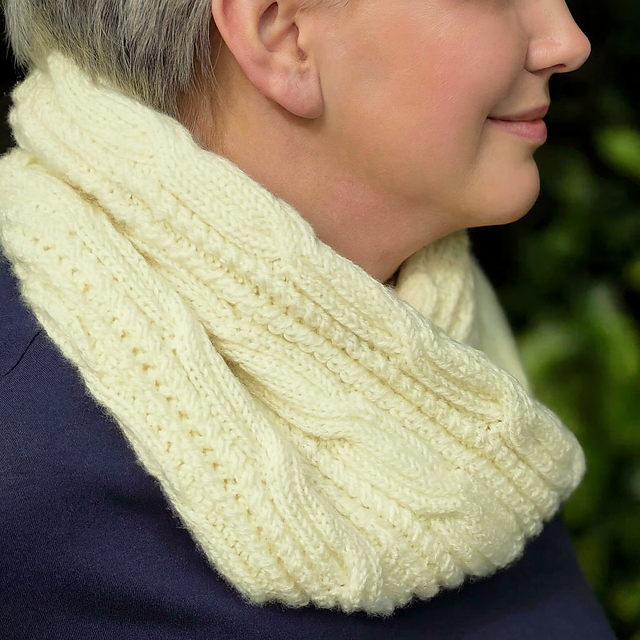 Ravelry: Essential Cowl Light pattern by GirlfromtheCoast