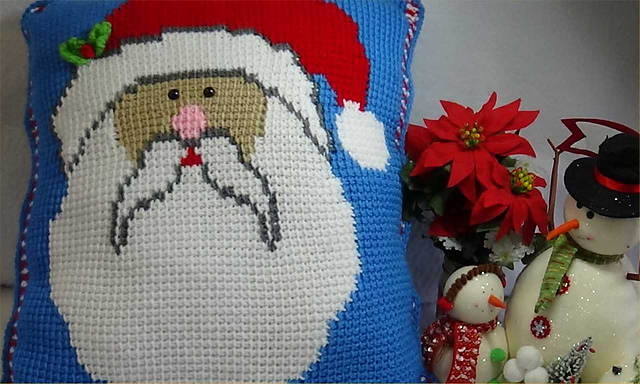 Ravelry: Santa Pillow pattern by Glenda Winkleman