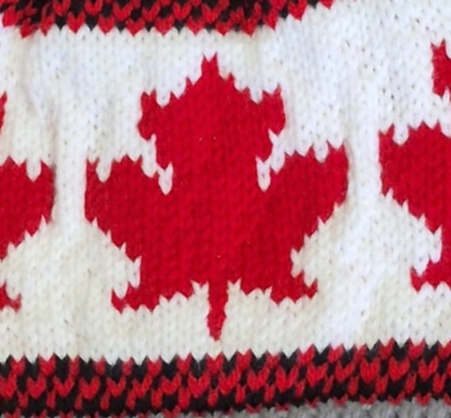 Ravelry: Canada Cowl pattern by Glenda Chaulk