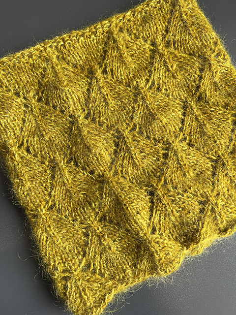 Ravelry: Gloed Fingering buff pattern by Gloed Sisimiut