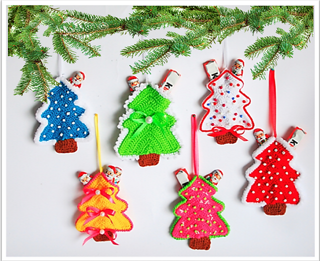 Ravelry: Christmas Tree "Gift" pattern by Laila Lielbarde