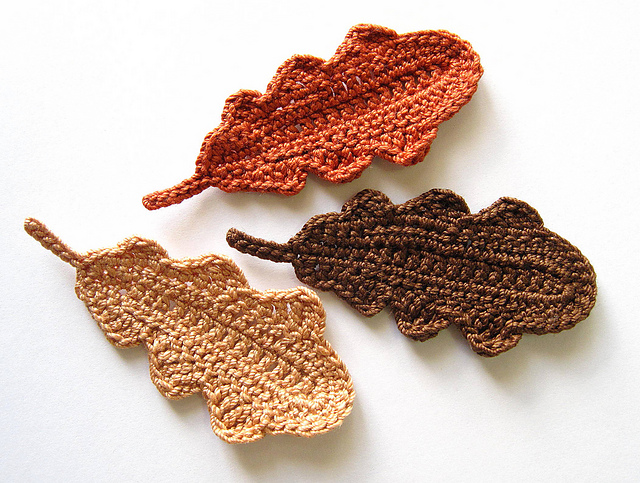 Ravelry: Oak Leaf Applique pattern by GoldenLucyCrafts