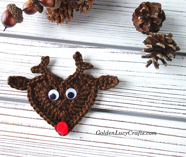 Ravelry: Reindeer Applique pattern by GoldenLucyCrafts