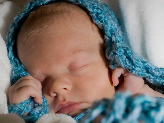 Ravelry: Baby Cocoon pattern by Kristen Mangus