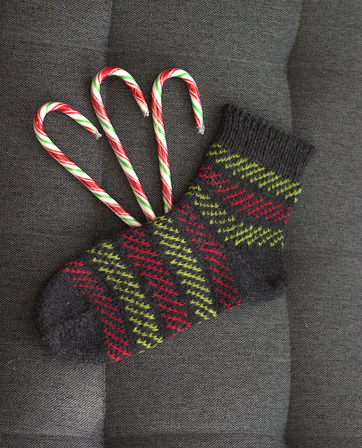 Ravelry: Goth Candy Cane Socks pattern by Mélodie Massicotte