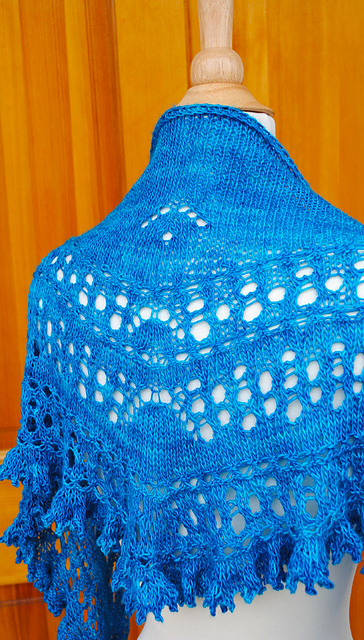Ravelry: Octopus's Garden Shawl pattern by Grace Akhrem