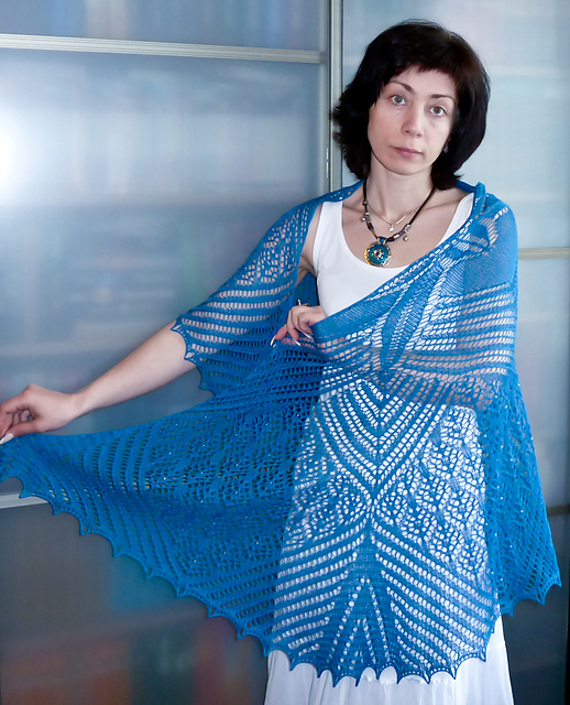 Ravelry: Valentina Shawl pattern by Yulia Vysochina