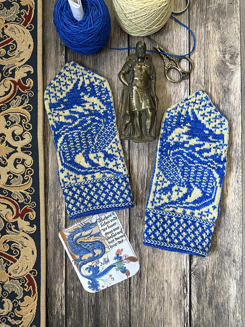 Ravelry: Draco Manus Mittens pattern by Sarah L Kelly
