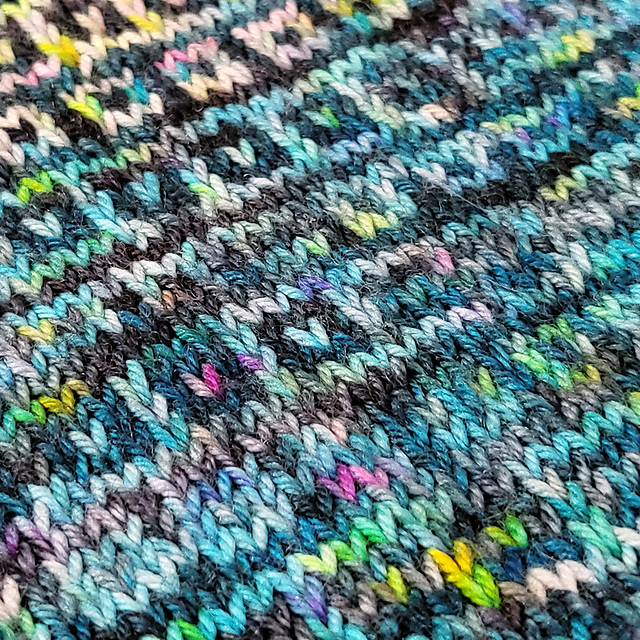 Ravelry: Dead Pixels pattern by Natasha Sills