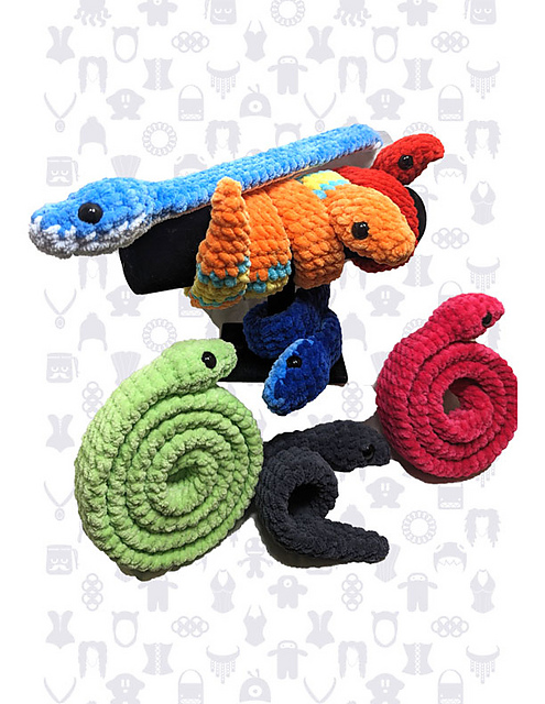 Ravelry: Wrap Snake Slap Bracelet pattern by Maygin Theresa