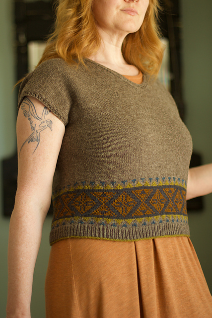 Ravelry: Calypso Crop pattern by Gudrun Johnston