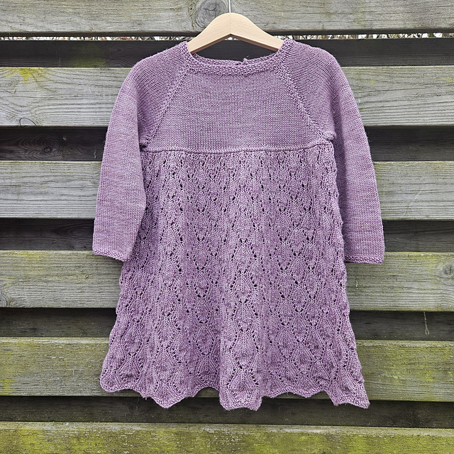 Ravelry: Maí dress pattern by Gudrun Maria