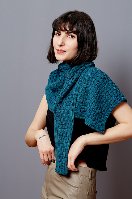 Ravelry: Attabi Shawl pattern by Nina Holubcova