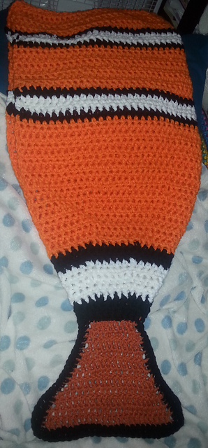 Ravelry: Clown fish Nemo tail blanket pattern by Gwen Robinson