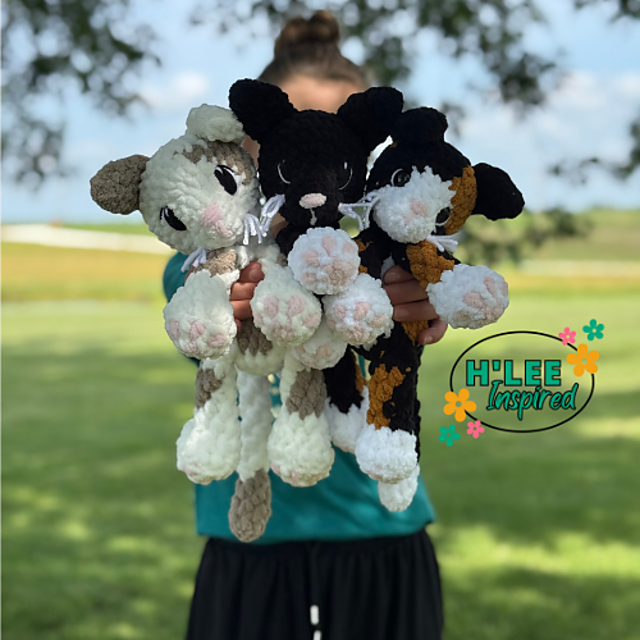 Ravelry: Kitty Cat Lovey pattern by Beth Decker